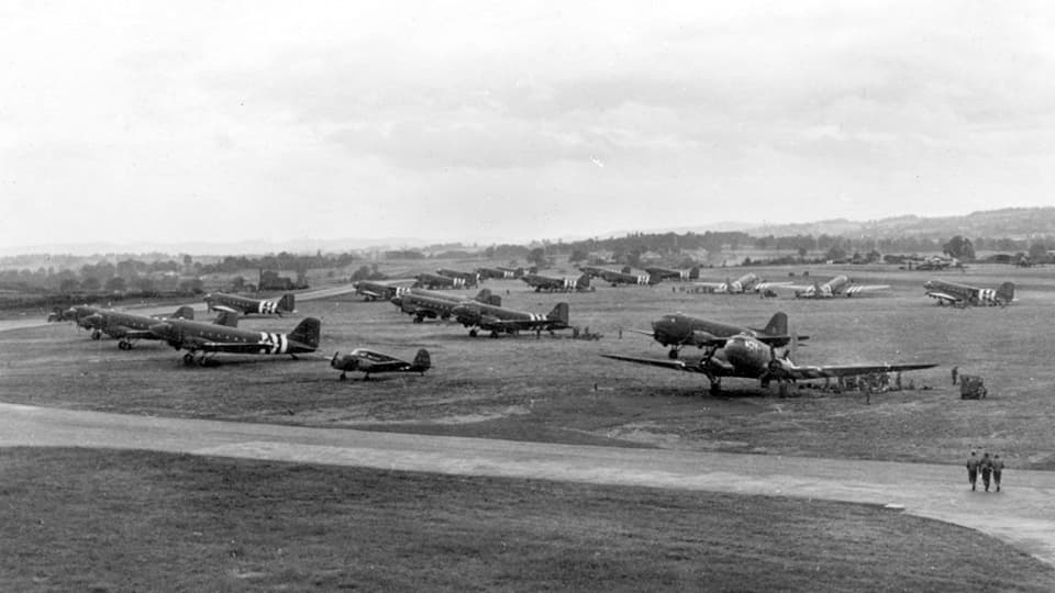 Exeter Airport D-Day role highlighted in exhibition | dartmouth-today.co.uk