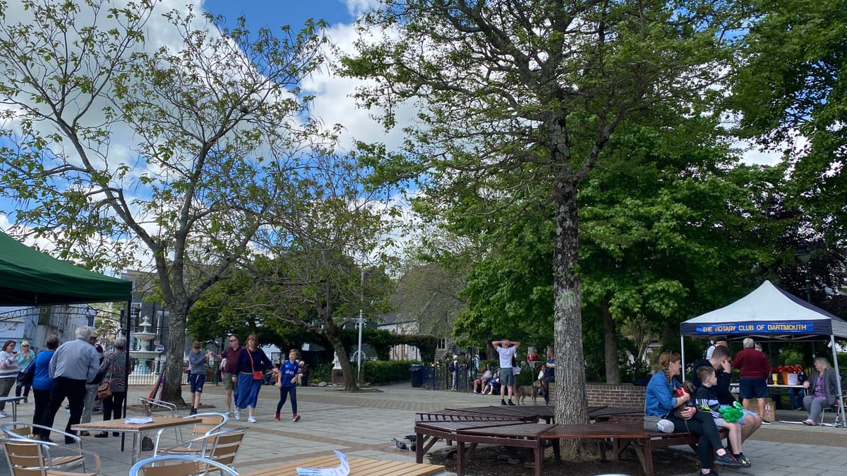 Dartmouth hosts civic day for D-Day statue fund | dartmouth-today.co.uk