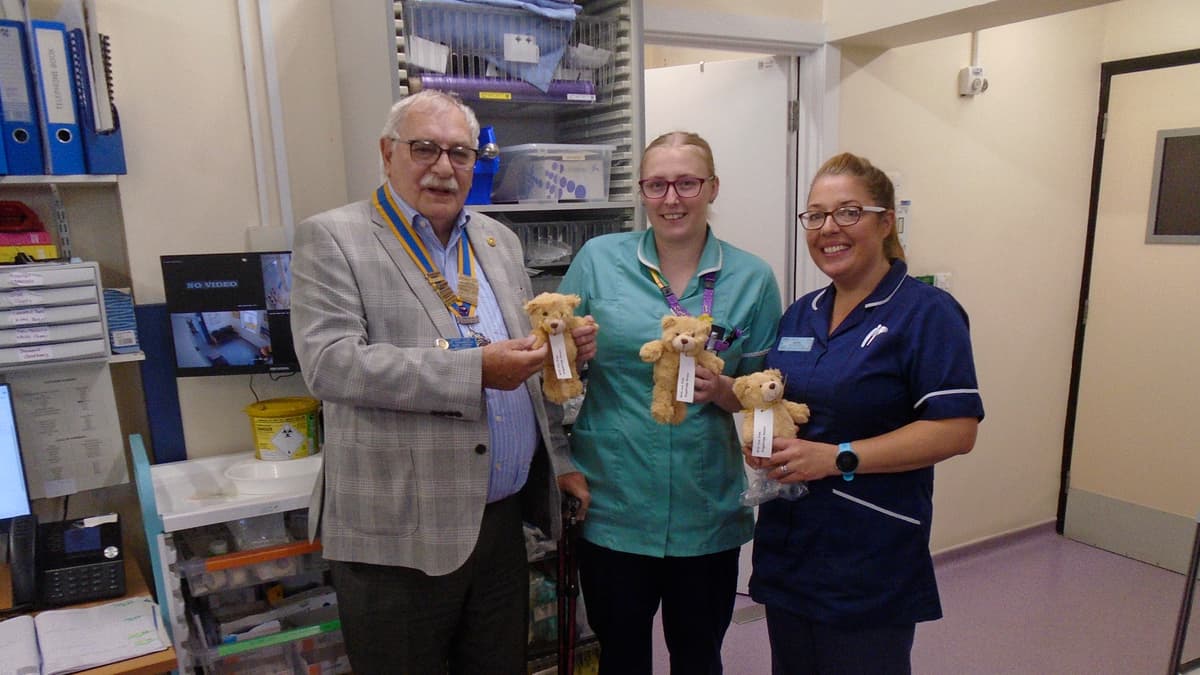 Kingsbridge rotarians donate teddy bears to the rescue to the MIU ...