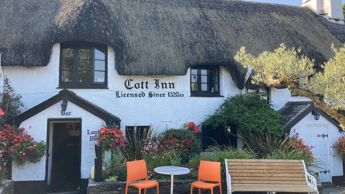 Dartington's Cott in is Greene King Pub of the Year | dartmouth-today.co.uk