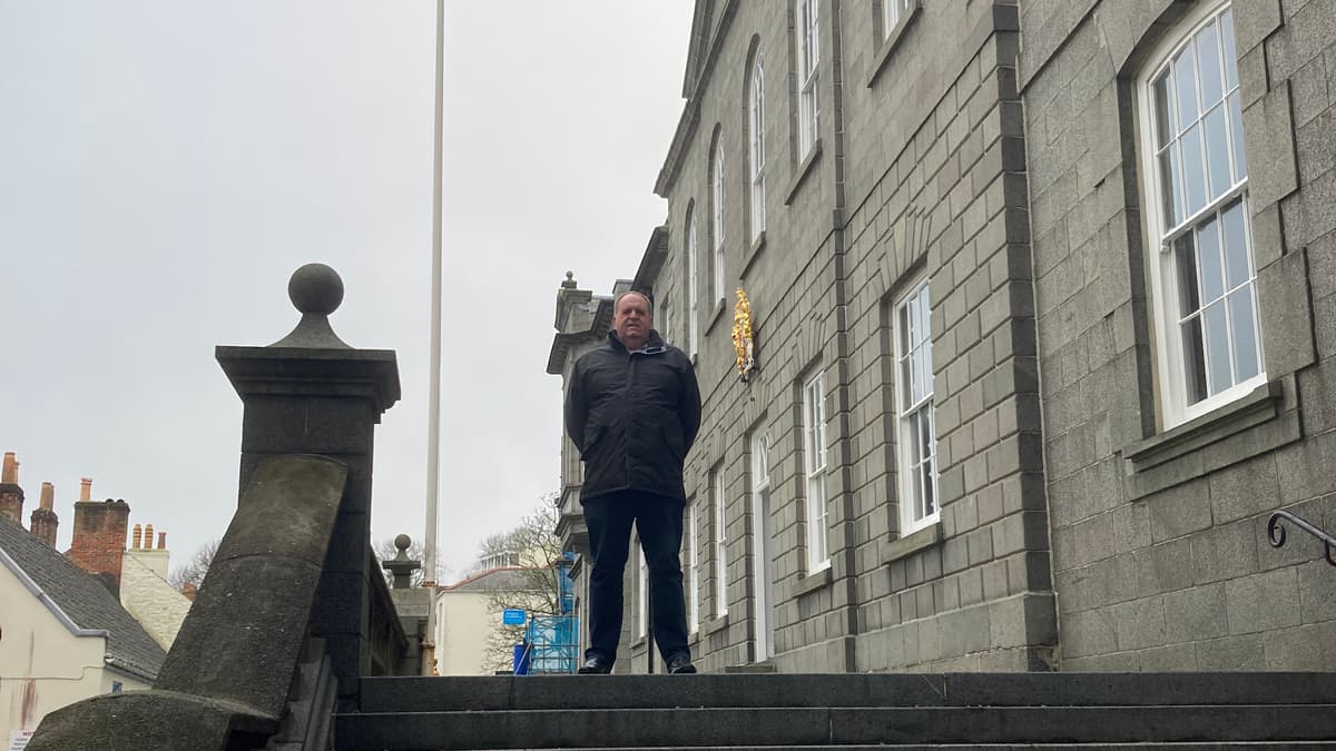 Guernsey part 2- Reporter Richard Harding returns to his former home, a ...