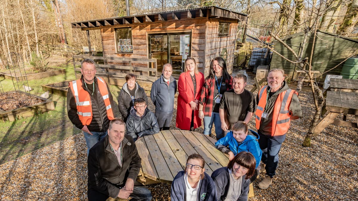 Builders comes to the help of Dartington school | dartmouth-today.co.uk