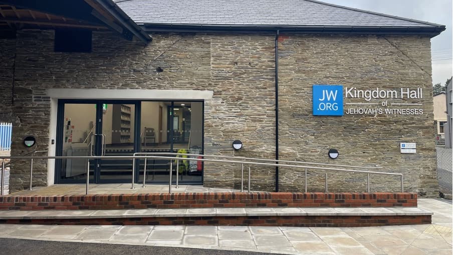 Jehovah's Witnesses open new Kingdom Hall in Kingsbridge | dartmouth ...