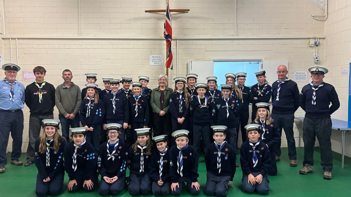 MP Voaden's fun day with Sea Scouts | dartmouth-today.co.uk