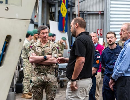 First Sea Lord examines Devonport submarine operations | dartmouth ...